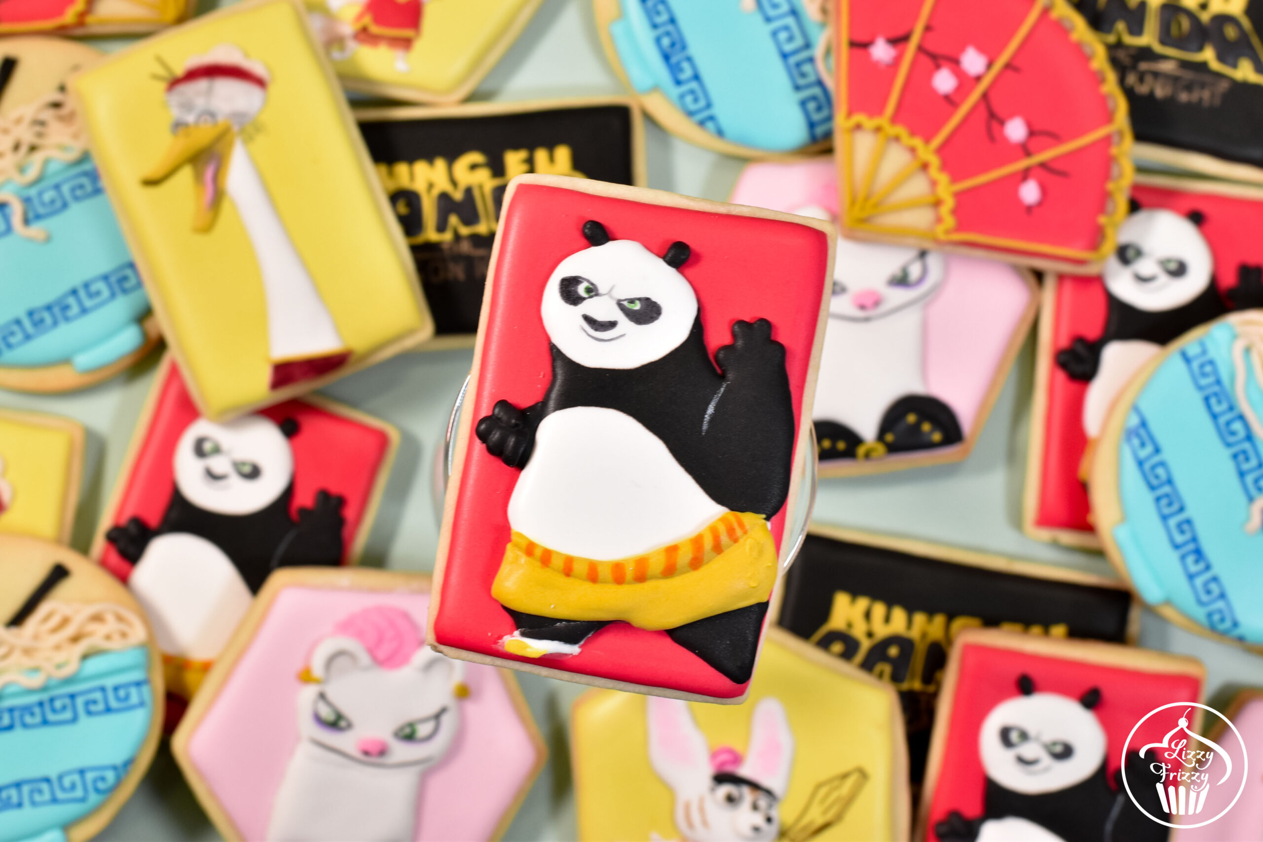 Lizzy Frizzy Bakery - Custom Cookies and Cakes in Vancouver